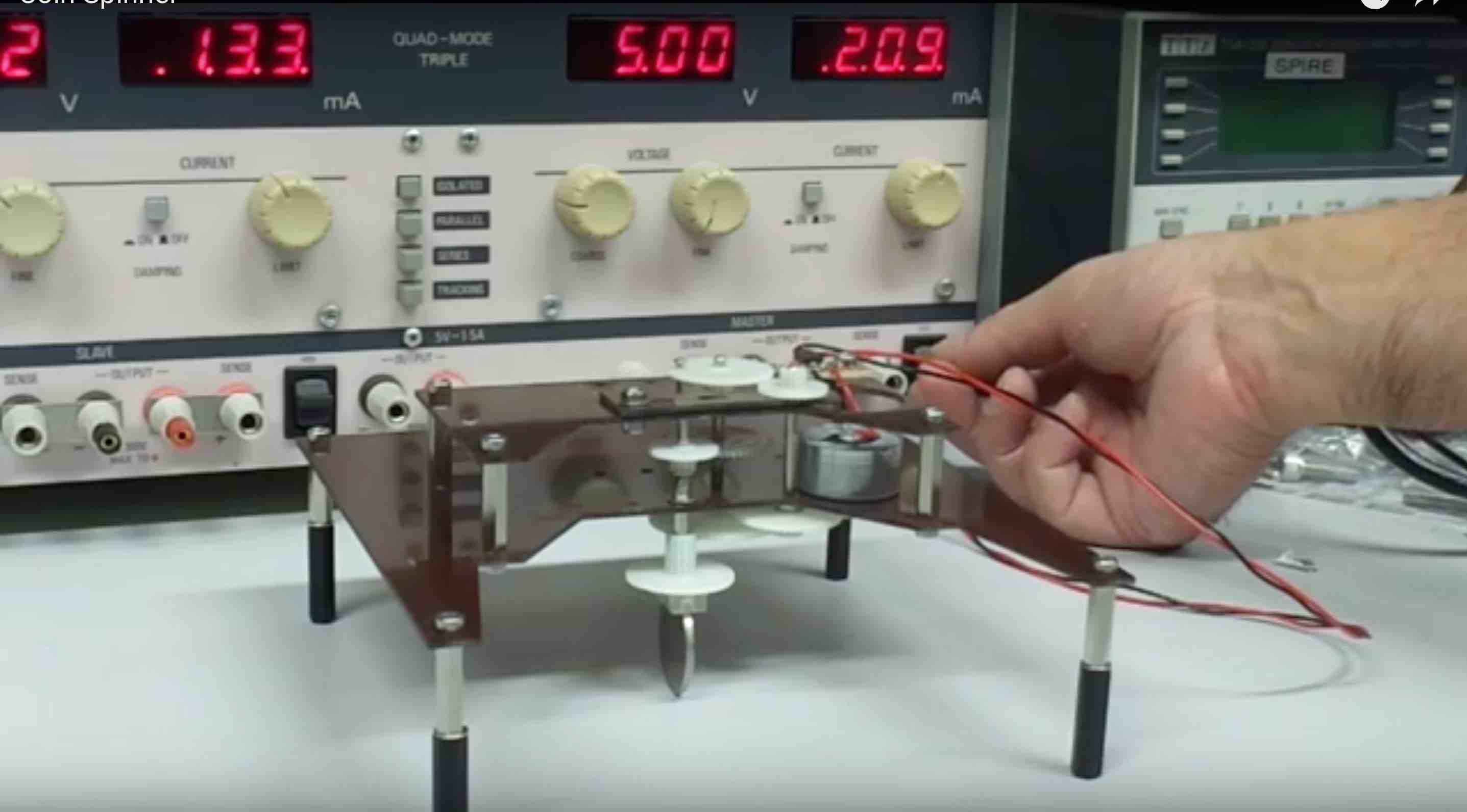 [1611.00070] Student project: Of spinning coins and merging black holes